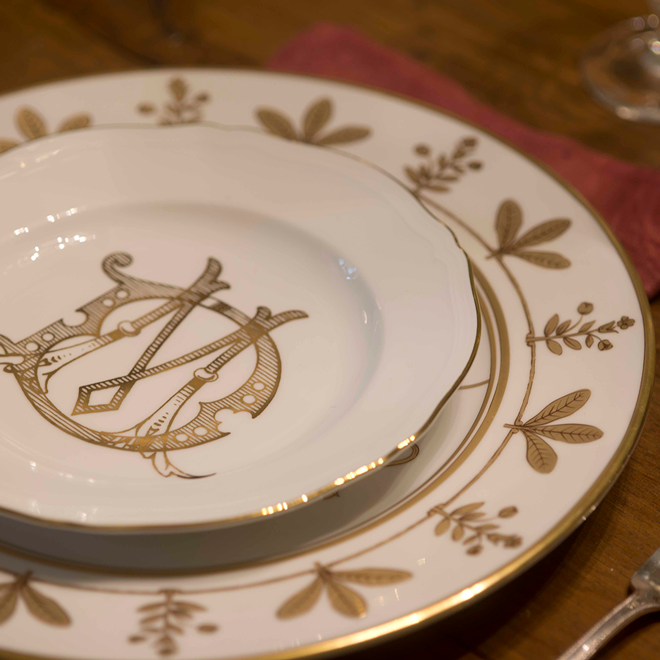 Bread plate Corona Monogram oro | GINORI 1735